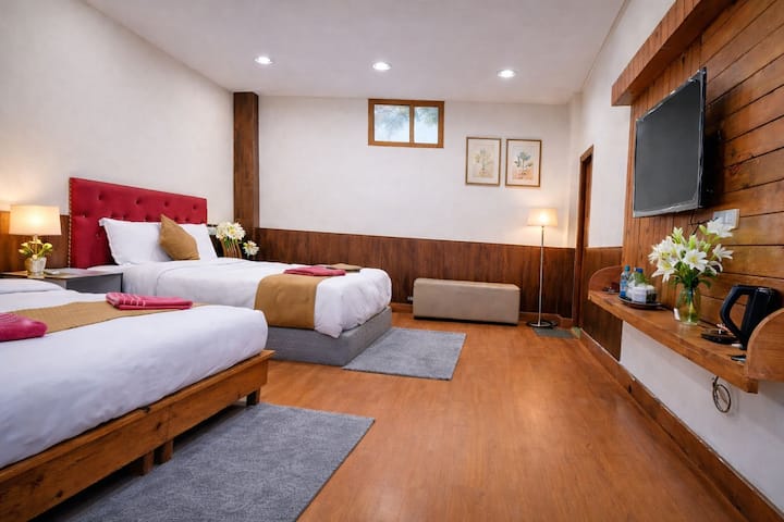 Family Mountain View Room|the Tranquil Hotel - Chakrata