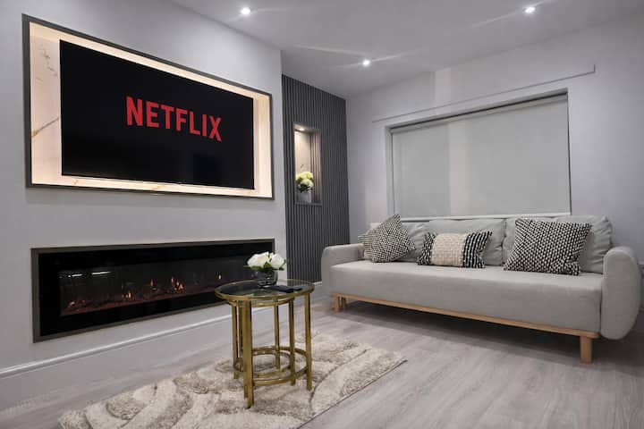 Kennedy Suite | 2br | Upscale | Parking | Centre - Sheffield
