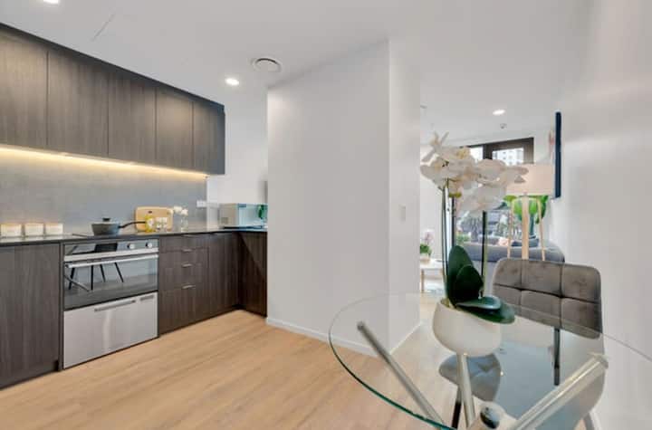 Modern Apartment At City Centre - Auckland