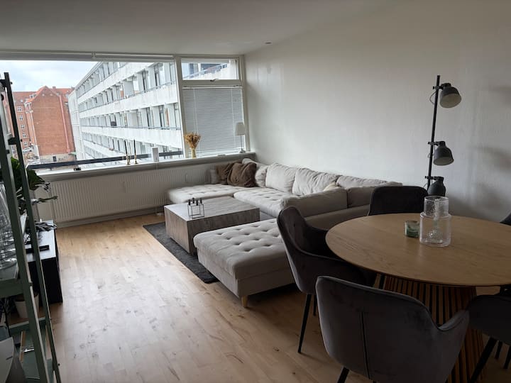 Hyggelig Central Lejlighed På Trøjborg - Aarhus