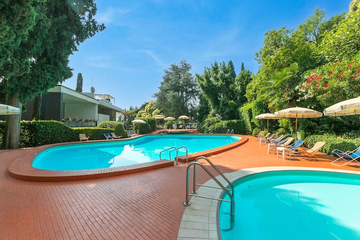 Apt Suite 125 Shared Pool & Sun Terrace - Gardone Riviera