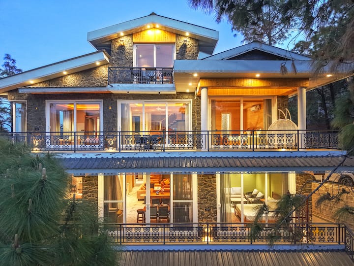 Luxury 4-bhk Hill Villa Near Kasauli - Solan