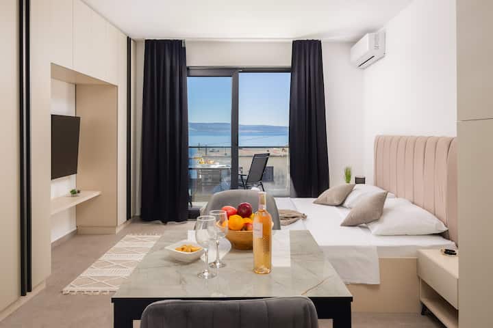 Residence Number Xi-beachfront &Pool - Studio 2 - Omiš