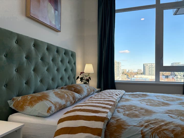 Near Center Brand New 2b2b Apartment With Gym - Richmond