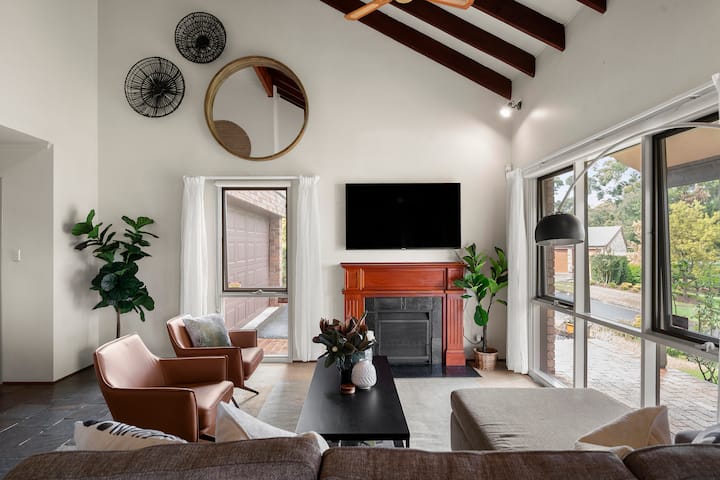 Hills Family Retreat | Pool | Fast Wifi | Sleeps 8 - Dural