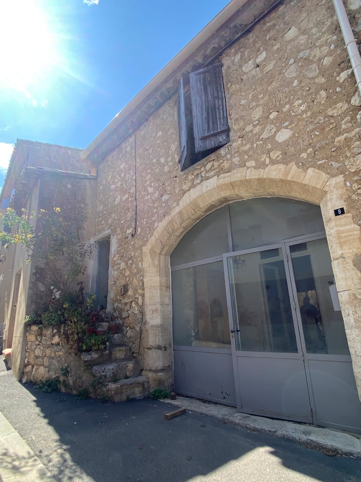 Ancienne Cave Viticole Rehabilitée En Habitation - La Franqui