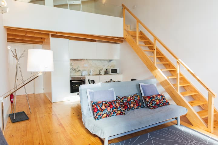 Aposentus - Romantic Mezzanine Apartment W/balcony - Porto