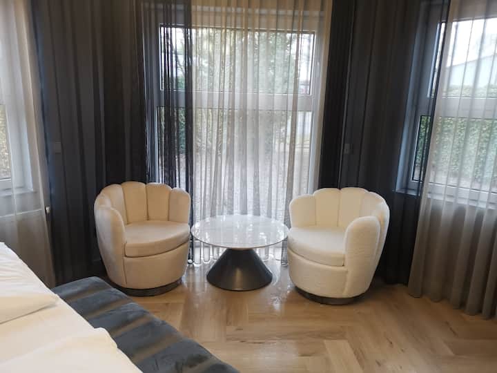 Dinkel Deluxe -Sauna, Jacuzzi, Party-12 Pers. - Enschede