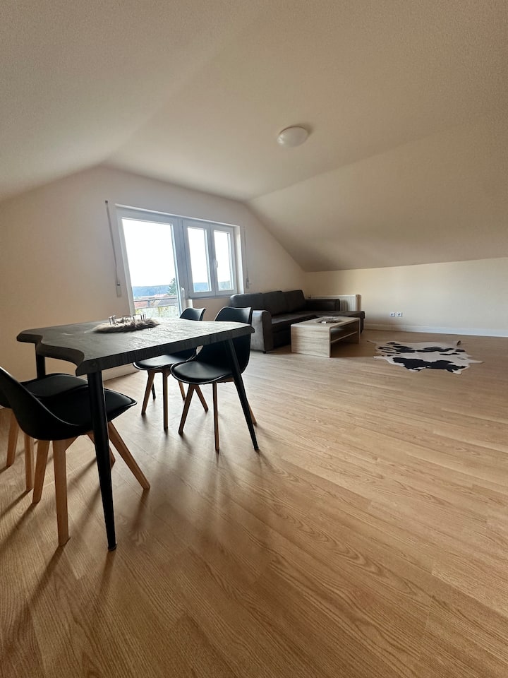 Gemütliche Dachgeschoß Wohnung - Bad Urach