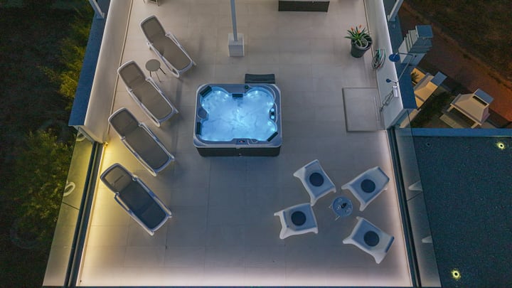 Villa Vasilj Privat Roof Terrace And Whirlpool - Vodice