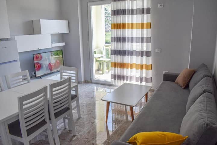 Two Bedroom Apartment K346 - Shëngjin