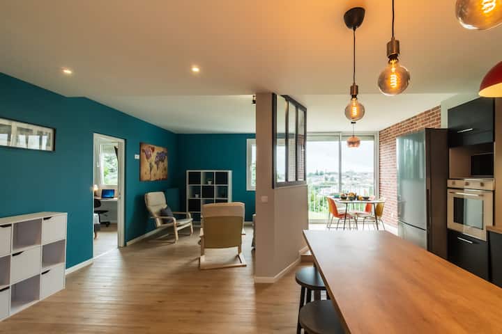 Superbe  Appartement-  15mn Tgv - Parc & Parking - Poitiers