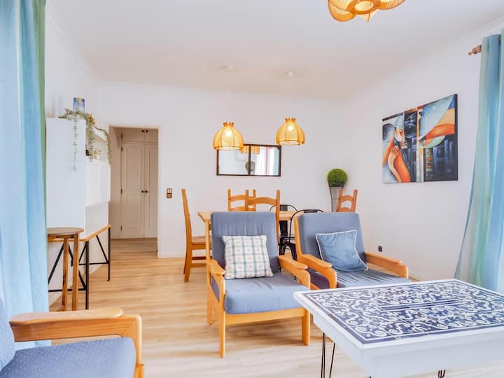 Apartamento T2 A 200m Da Praia De Quarteira - Vilamoura