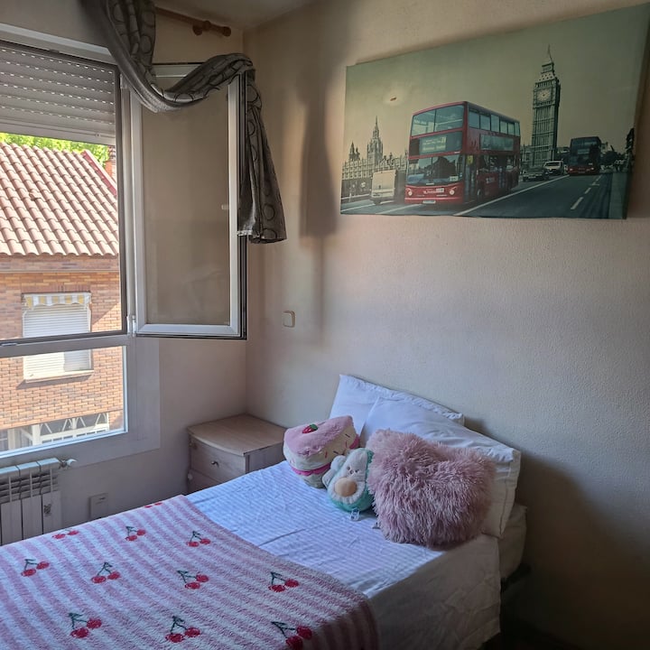Habitación En Piso Compartido, Majadahonda Madrid - Majadahonda