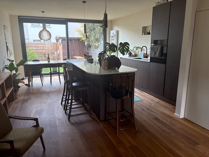 Spacious Family Home With 2 Gardens Near Hotspots - Amsterdam