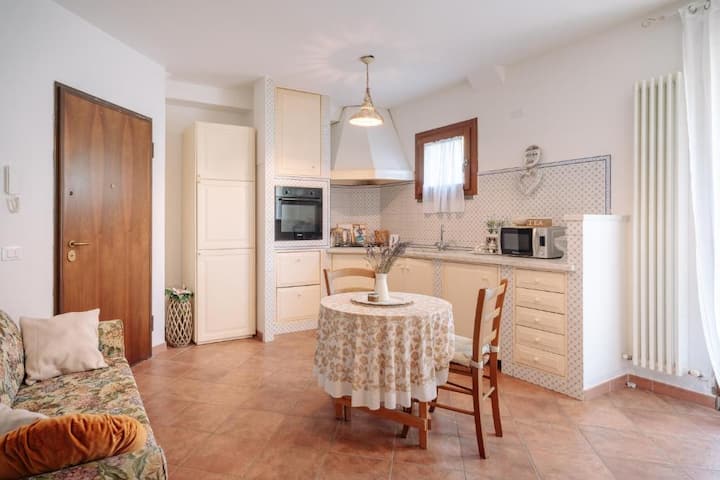 Guesthost - Garden Flat Near Lucca Center - Lucca