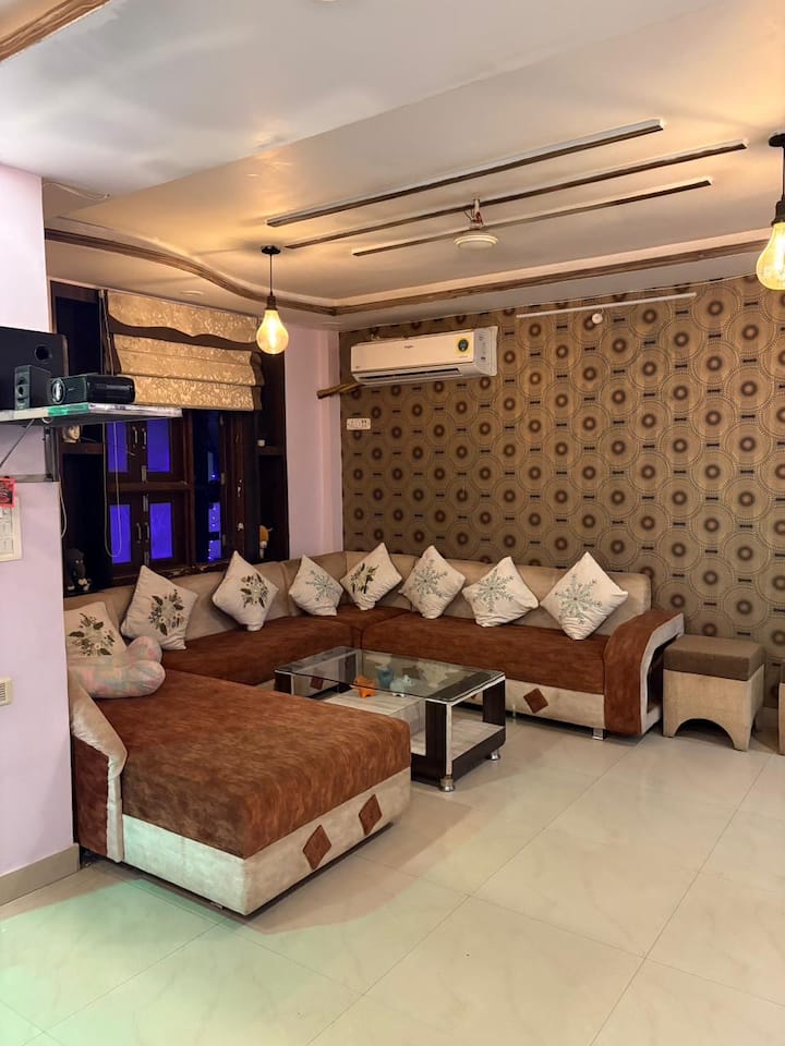 Hideaway — Your Calm, Cozy City Escape Retreat. - Gwalior