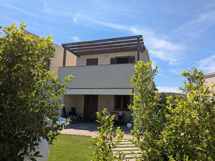 Casa Young - Campofelice di Roccella