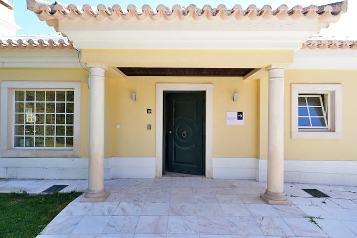 Mbird 19 Estoril Penthouse 501 - Estoril