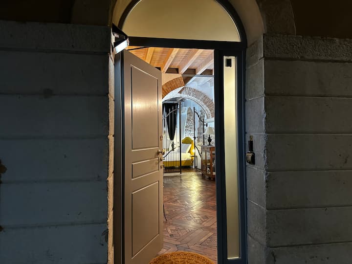 Authentic Historic Stay In Verona Old Town Core - Verona