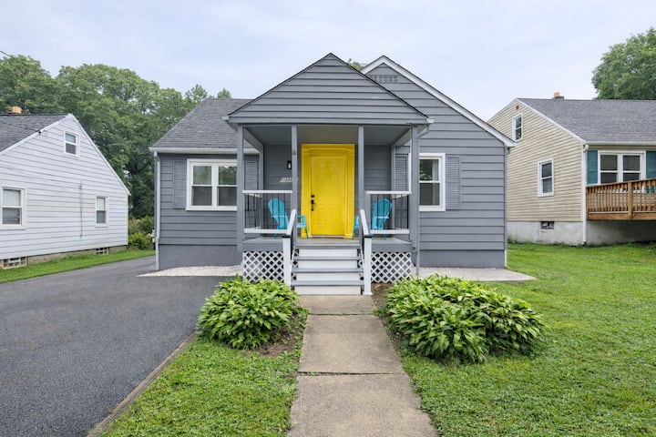 The Yellow Door Collection @ Parkville - Dundalk, MD