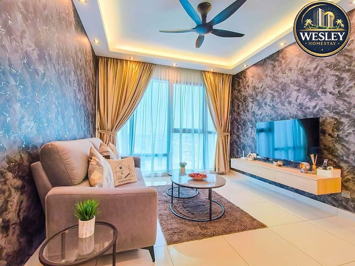 Mid Valley Southkey | Private Jacuzzi & City View - Johor Bahru