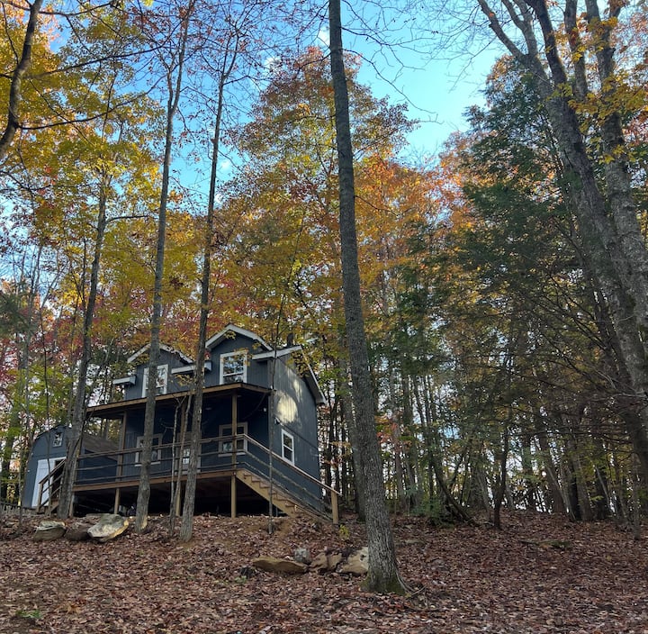 "Cozy Cabin Retreat | Warm & Peaceful Escape" - Fall Creek Falls, TN