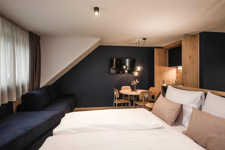 Studio Apartment 4.08 - Prags