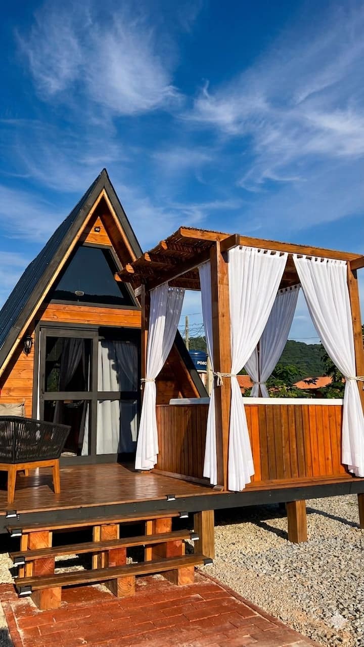 Chalé Cecília / Jacuzzi + Refúgio Romântico - Brazil