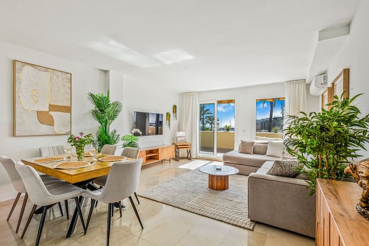 Casa Marina - Estepona Port  
Sleeps 6
Sea Views - Estepona