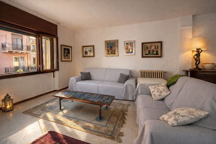 Lemon Apt, Close To Bus Stop - Mestre
