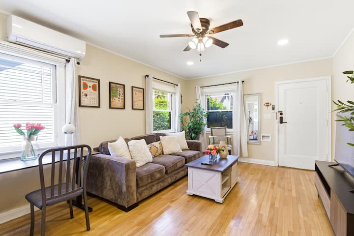Prime Location Detached Bungalow With King Bed ！ - Pasadena, CA