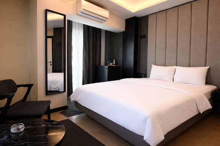 2+1 Aile Ve İş Otel Odası - İzmir