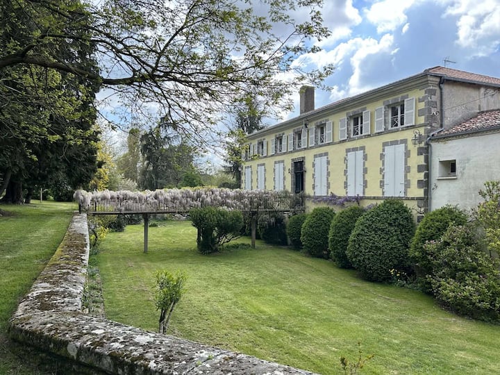 Château La Chutelière - Parthenay