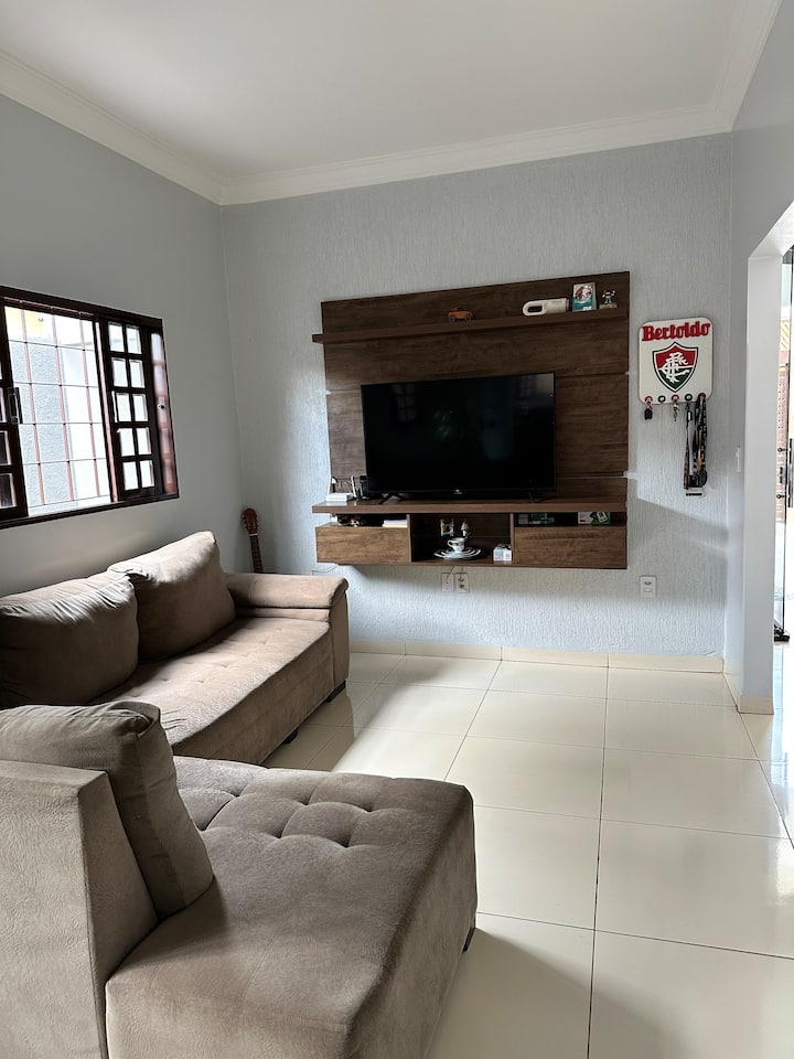 Casa Bem Localizada, Confortável E Prática - Rio Verde