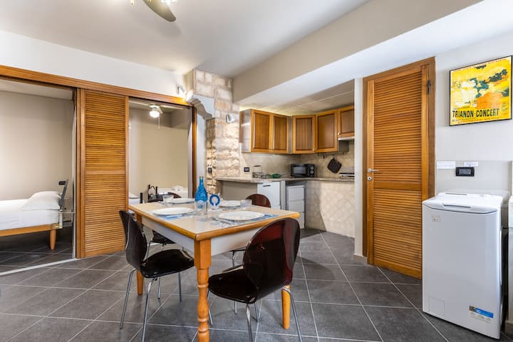 Hostdomus - Riviera Apartment - Finale Ligure