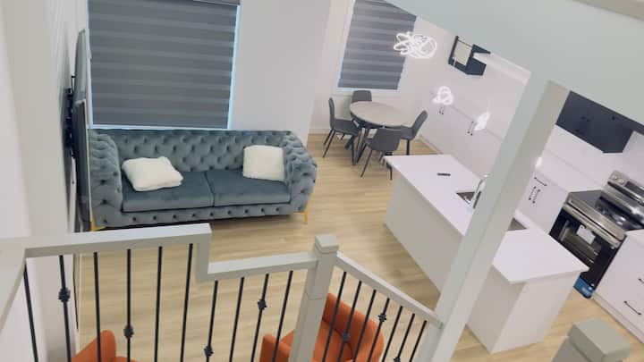 [Yeg] Suite Aura | 13-min To Airport + King Bed - Leduc