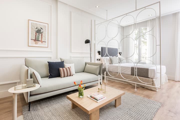 Homeclub | Bright Studio In Málaga Center - Castillo de Gibralfaro