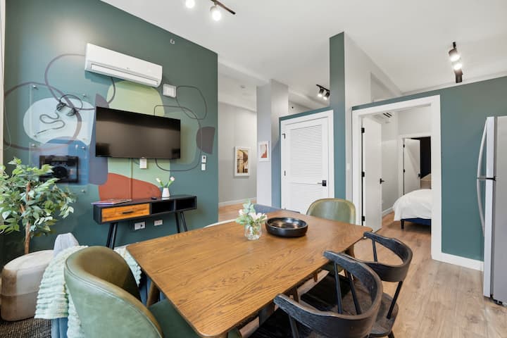 Plymouth Collection: 3bd 2ba With Gym & Rooftop - River North - Chicago