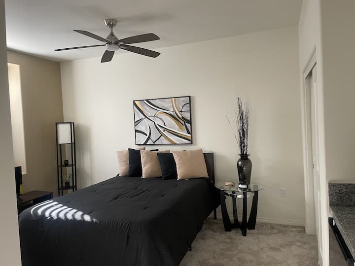 A Peacefull Cozy Room - Fontana, CA