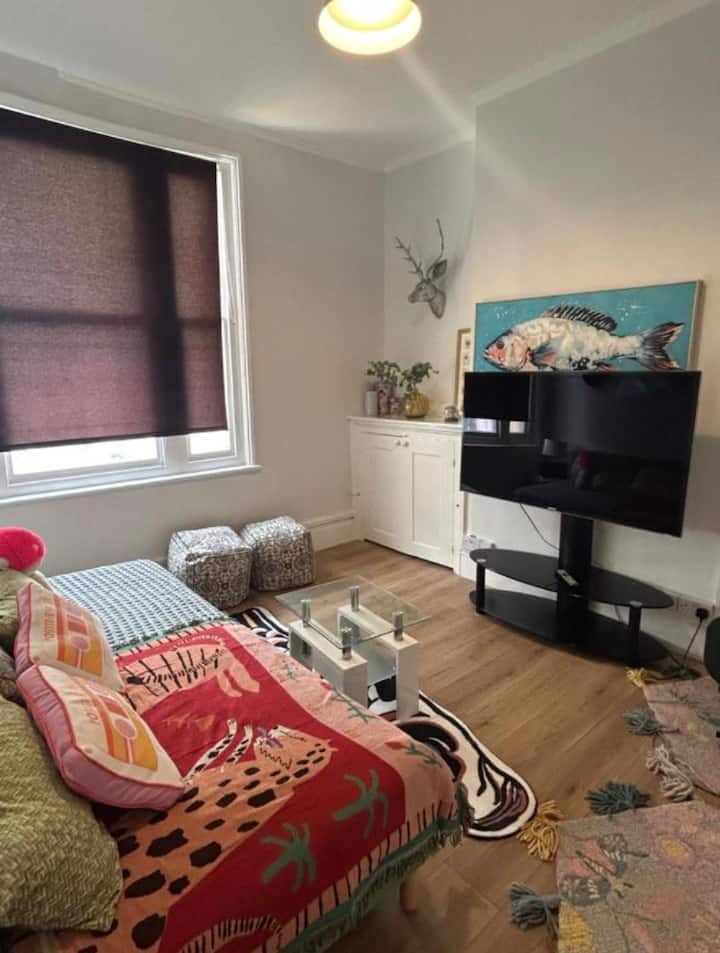Beautiful 3 Bed Maisonette Near Train Station - Saint Leonards