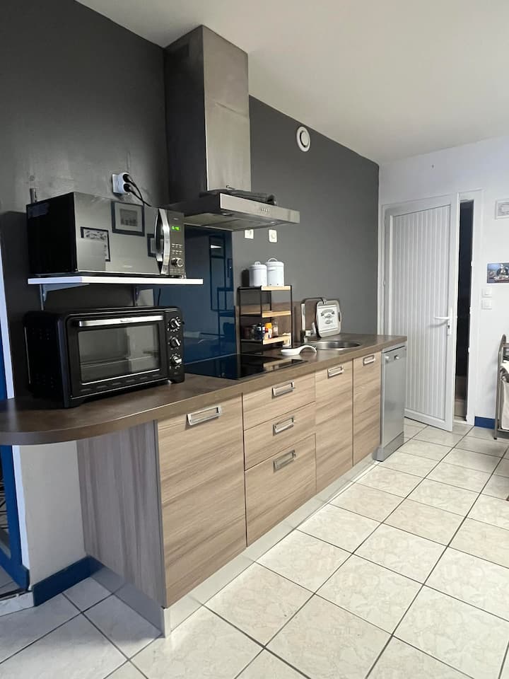 300m De La Plage Au Coeur Du Guilvinec Appartement - Penmarch