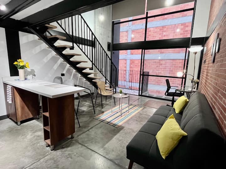 Loft Dúplex, Moderno, Central Y Cerca Al Tranvía - Medellín