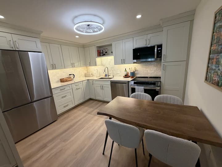Modern 2br Portsmouth | New 2026 Reno | Turnkey - Portsmouth, NH
