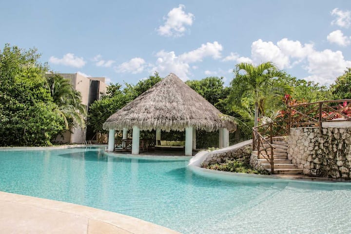 Playa Del Carmen 3br Villa | Pool, Gym & Balcony - Playa del Carmen