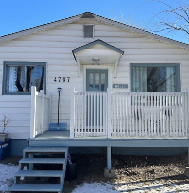 Cute Basement Suite In Stettler - Stettler