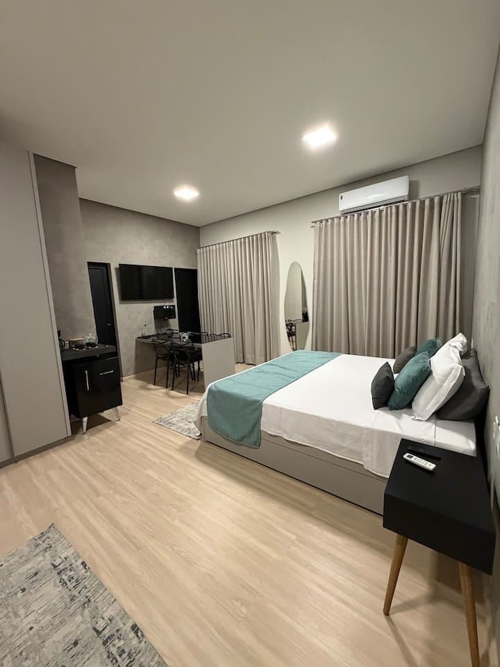 Loft London | Cama King | Centro De Uberlândia - Uberlândia