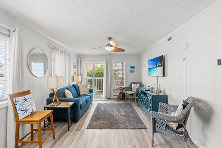 Oceanfront, First Floor With Pool - Cherry Grove - Little River, SC