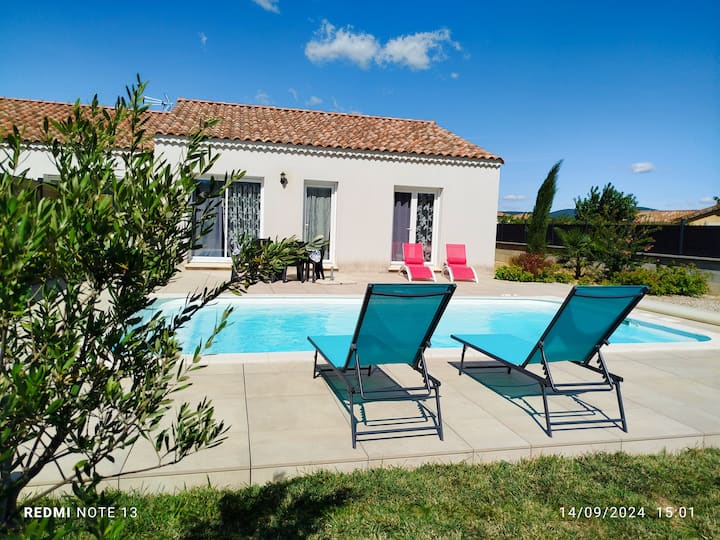 Villa Avec Piscine Privée à Vallon Pont D'arc - Vallon-Pont-d'Arc