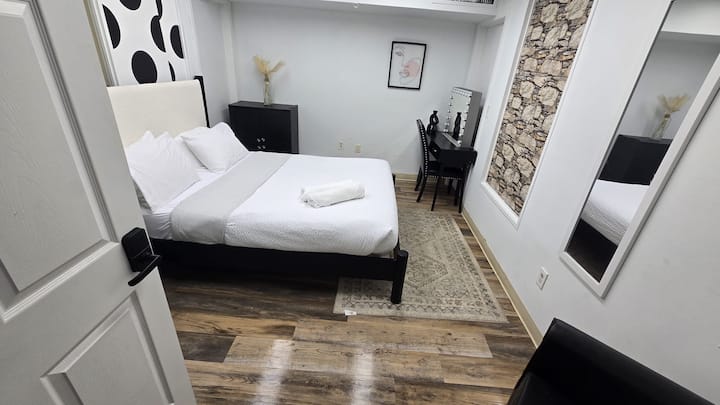 Urban Nest In Dwntwn District - Bridgeport